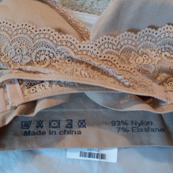 Intimates & Sleepwear | New In Packaging Lace Trim Crossover Wirefree ...